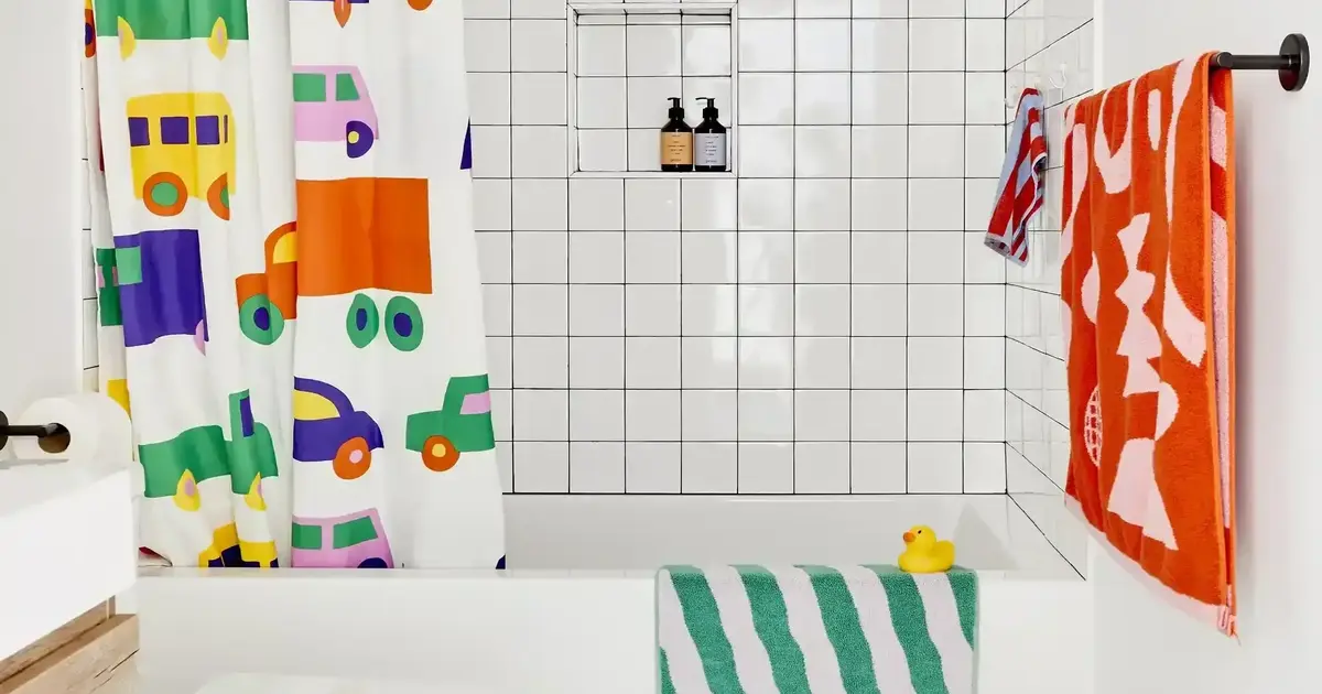 How to Clean a Shower Curtain and Plastic Liner