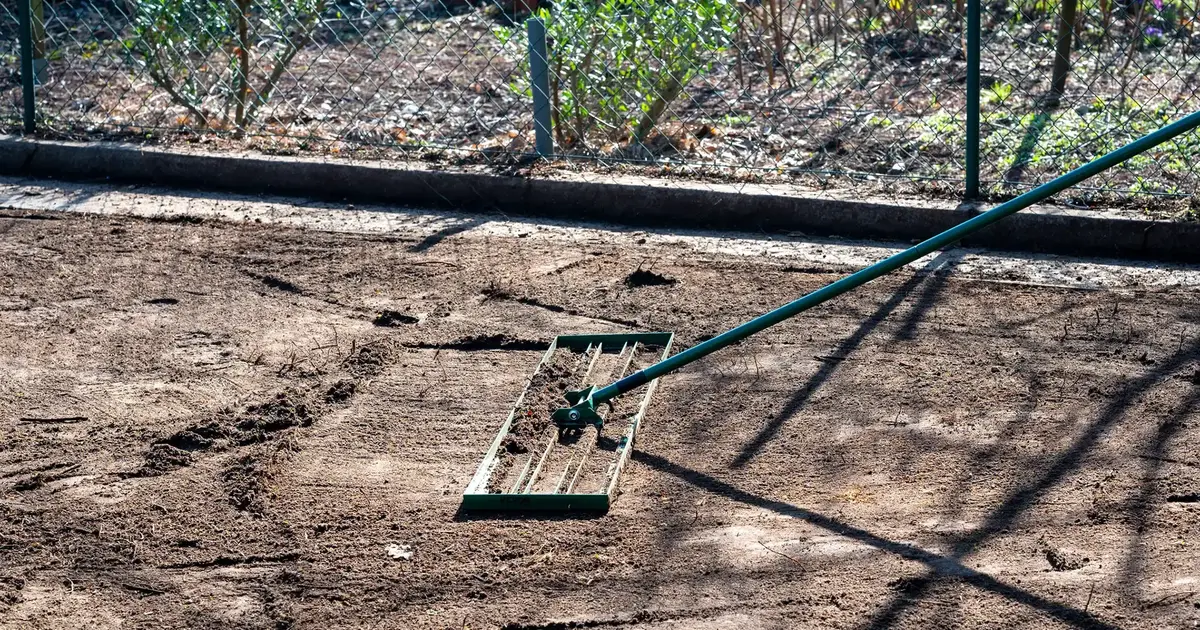 How to Make Your Own Lawn Leveling Rake