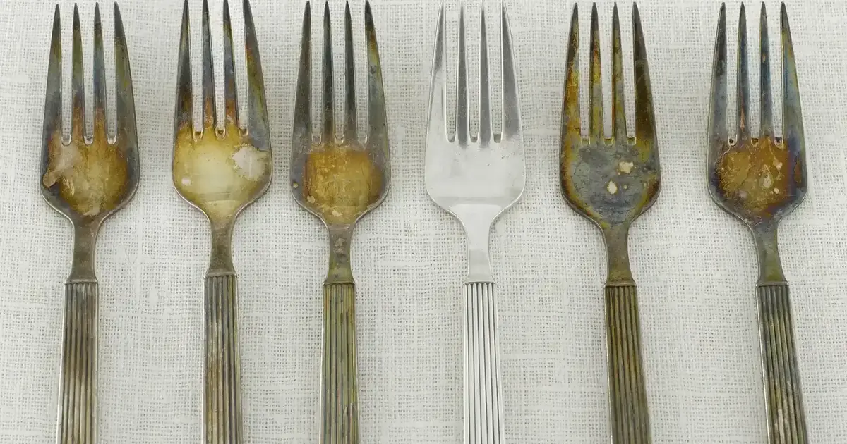 How to Clean Tarnished Silver — in Minutes