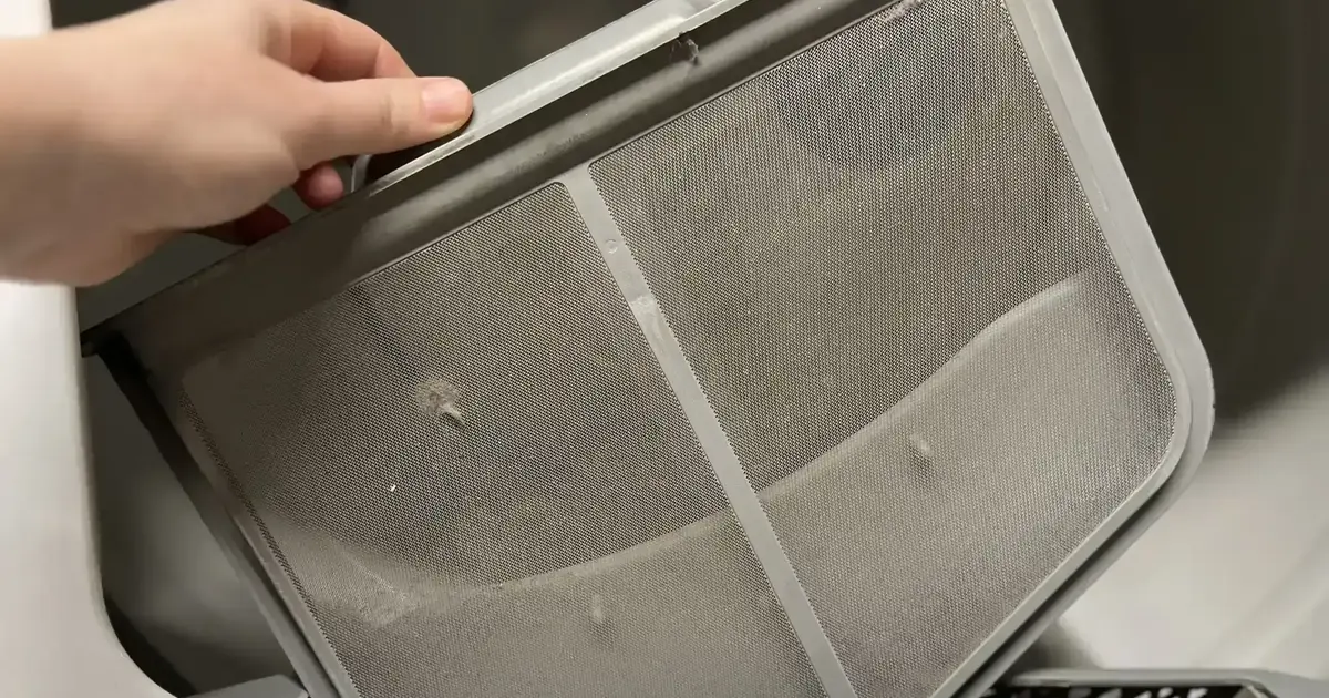 How to Clean a Lint Trap