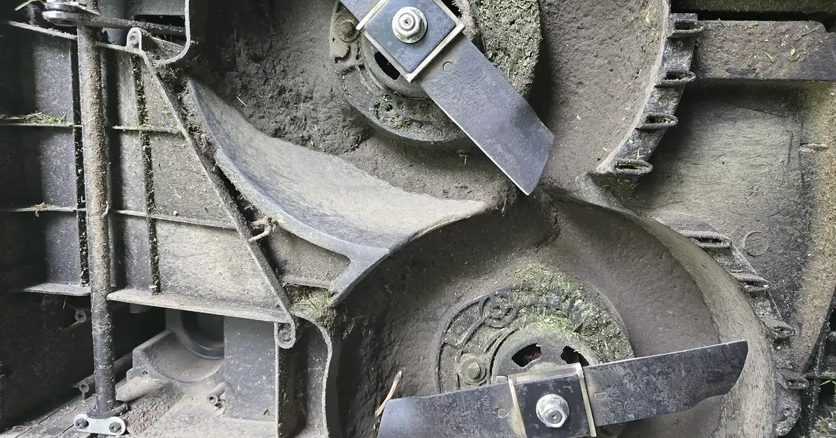 How to Sharpen a Lawn Mower Blade Without Taking It Off