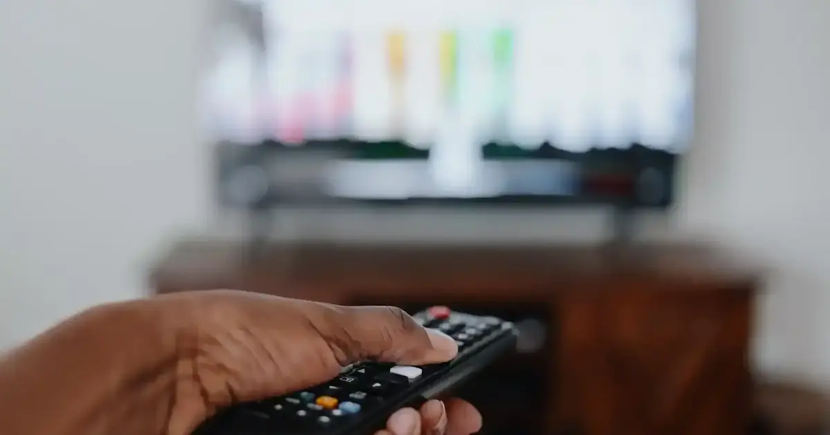 Is It Worth Fixing a Broken TV Screen?